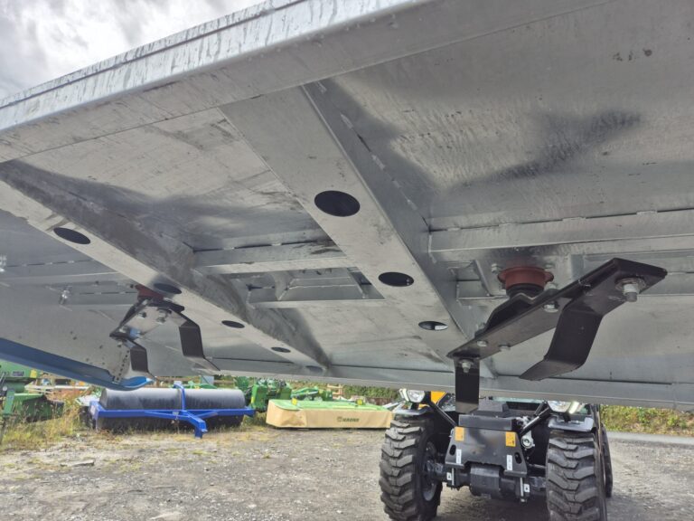 Brand New Kidd 280 Topper - Arwel’s Agri Services